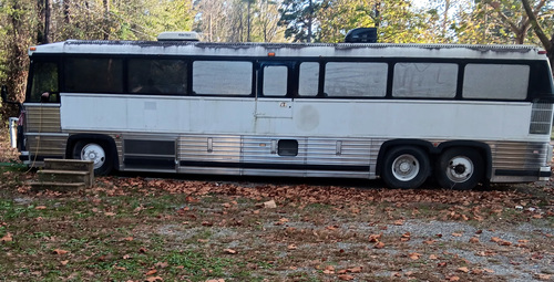 Classified Listing | 1998 Motor Coach Industries (MCI) MC12 | 796037