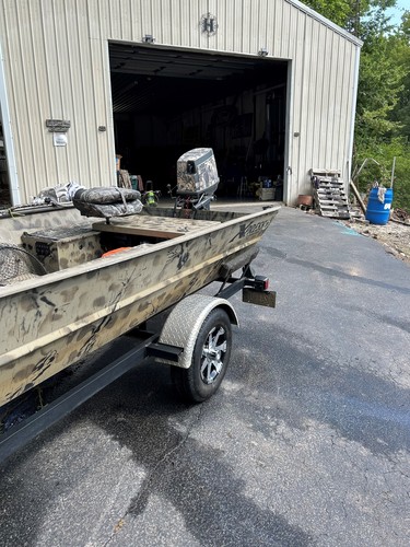 Classified Listing | 2000 Xpress 1650DB with DT25HP Suzuki. | 789589